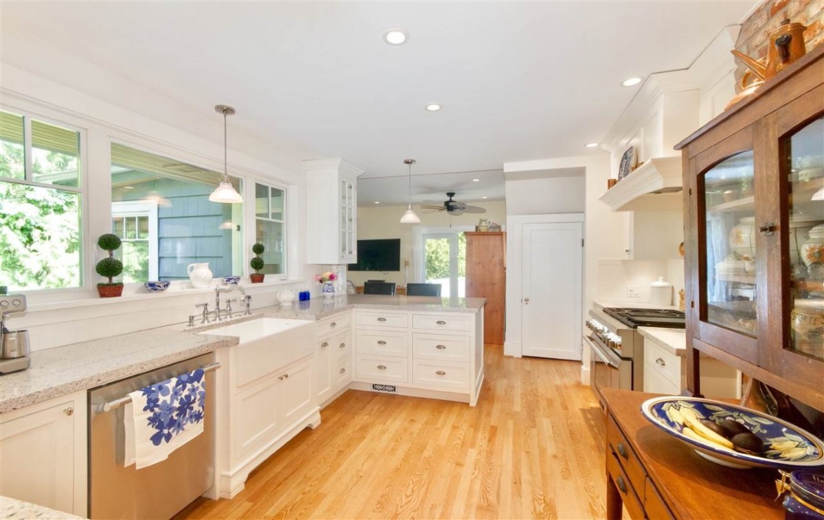 Vintage Kitchen Restoration - Getting The Vintage Back In The Kitchen